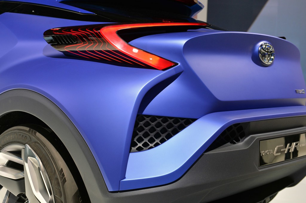 Nuevo Toyota C-HR Concept se presenta en el Auto Show de París - Autos ...