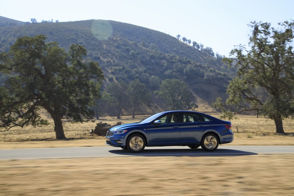 Volkswagen Jetta 2019 llega a México desde $329,900, conoce sus precios ...