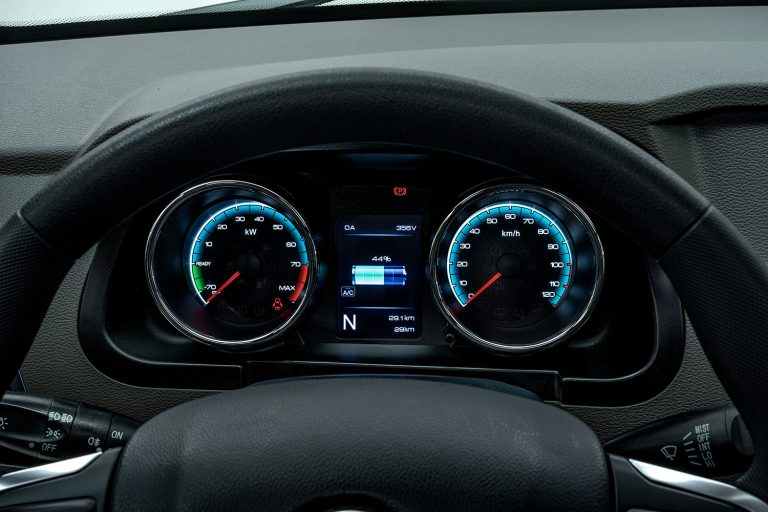 ARRA México, autos 100% eléctricos: ARRA-3 y EW-1