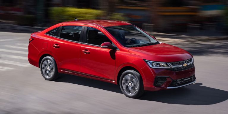 Chevrolet Aveo sedán 2025 ficha técnica completa en México