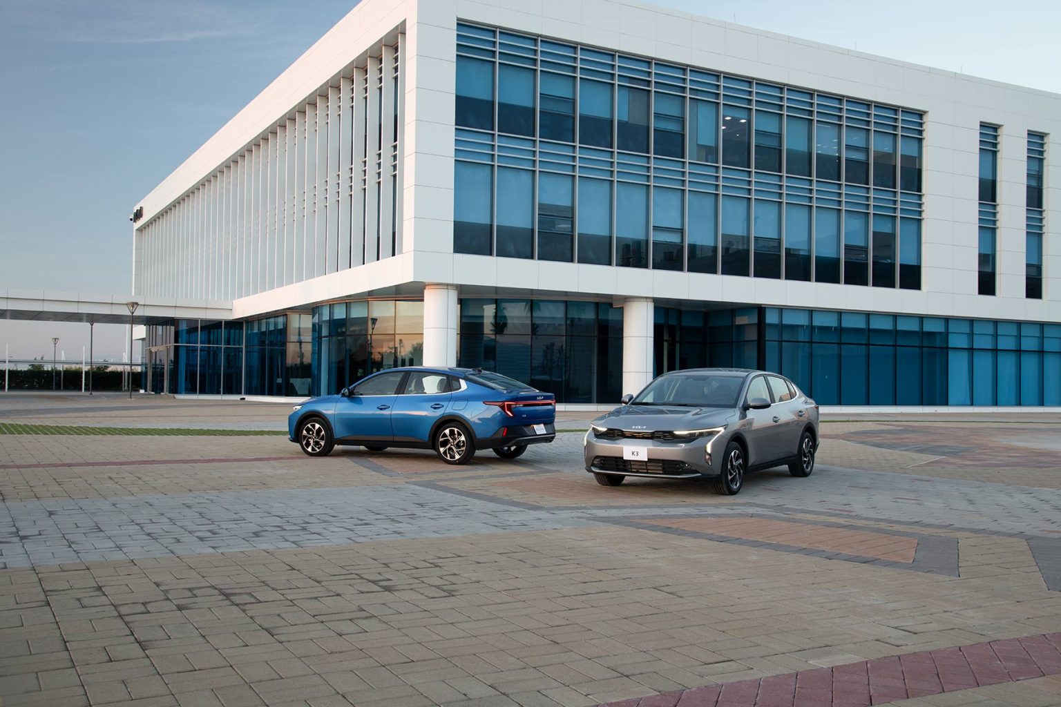 Kia K3 2026 Hatchback y Sedán llegan a México: precios y versiones