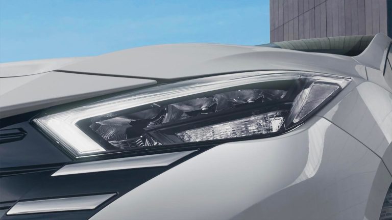 Nissan Versa 2024 llega a México: precios y versiones