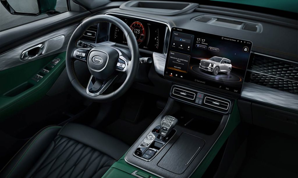 GAC GS8 2024 en México - interiores - habitáculo espaciosos con volante ...