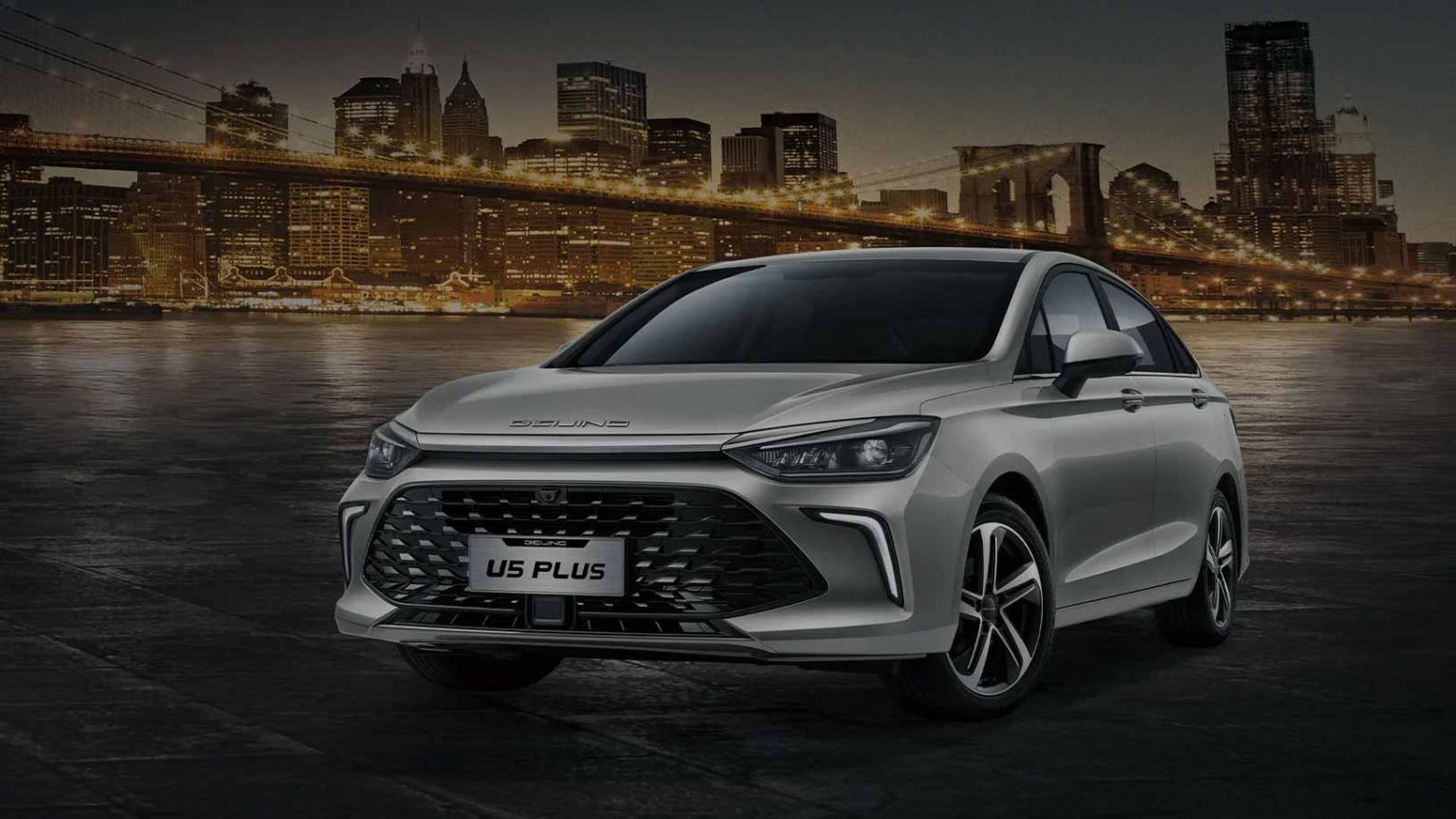 BAIC U5 Plus 2025 y EU5 eléctrico: precios y versiones