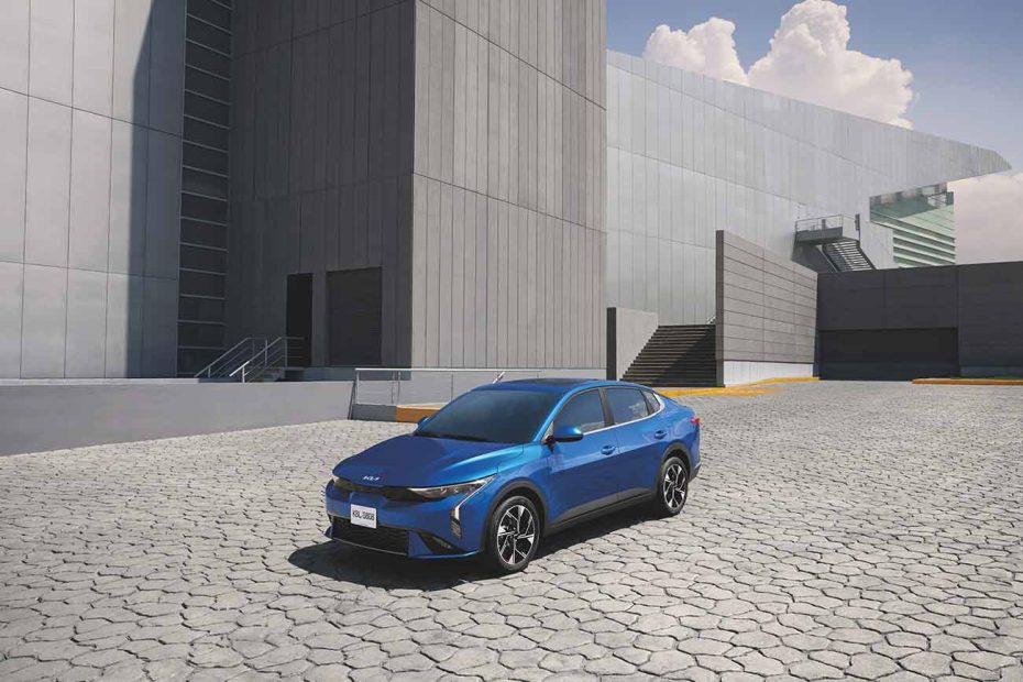 Kia K3 2025 sedán y hatchback ya disponible en México