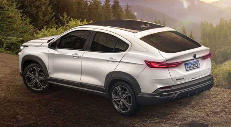 Fiat lanza en México el Fastback 2025: precios y versiones