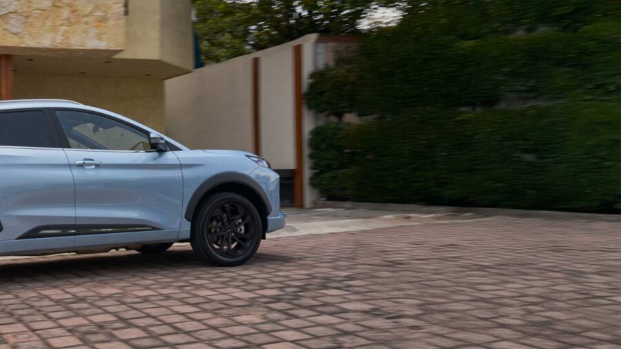 JAC 6 PHEV y Traveler PHEV 2026 llegan a México